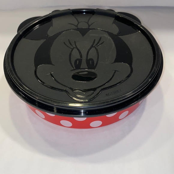 Tupperware | Kitchen | Tupperware Minnie Mouse Container With Lid Crate ...